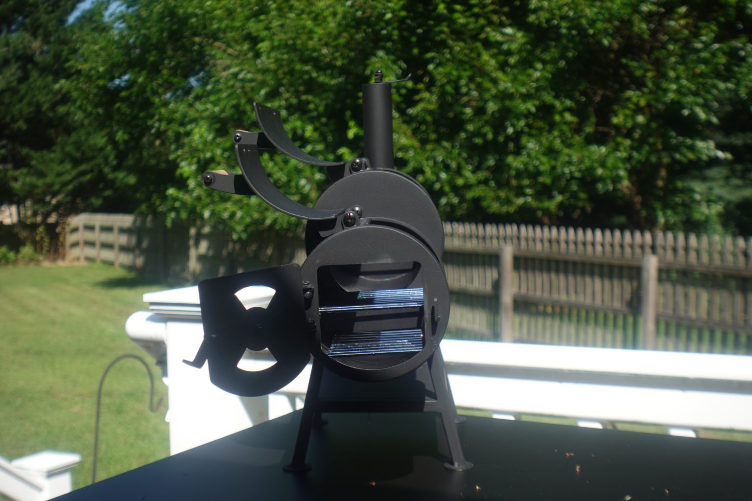 PRE-ORDER MINI SMOKER - Hungry Yett